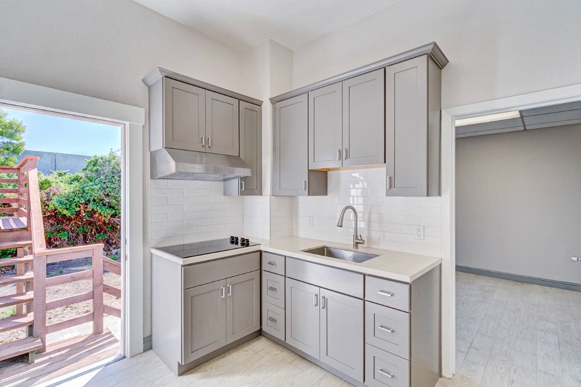 Schedule a Showing | 2831 San Bruno Ave, San Francisco, CA 94134 - B ...